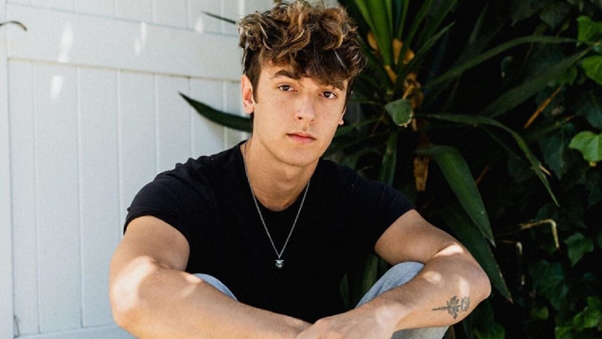 Tiktok Star Bryce Hall, Videos Net Worth, Age, Dating history ...