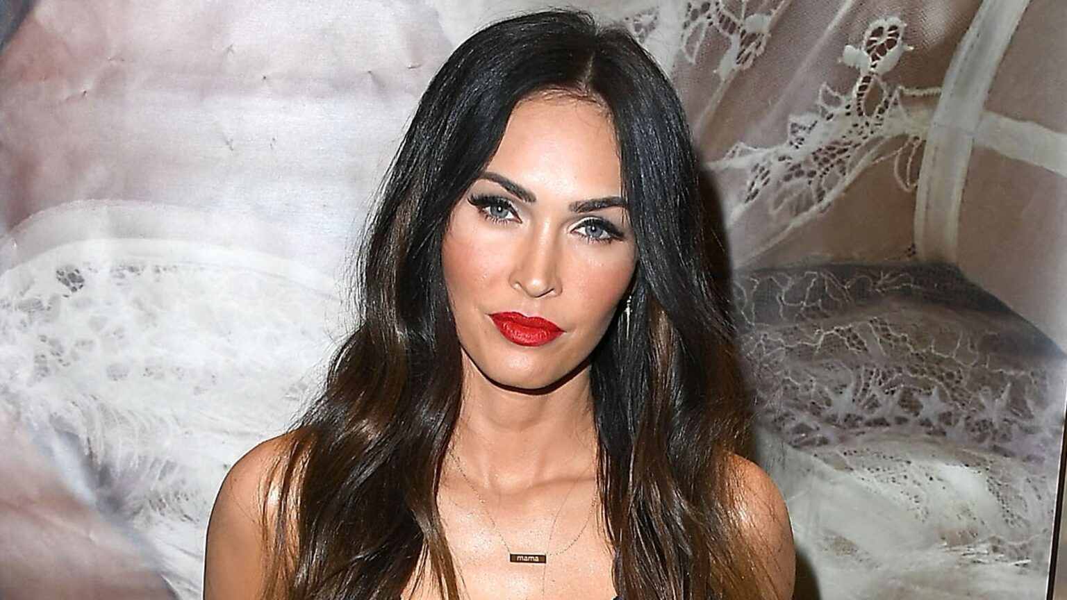 Megan Fox Net Worth 2022, Boyfriends, Movies, Biography, Wiki, and More ...