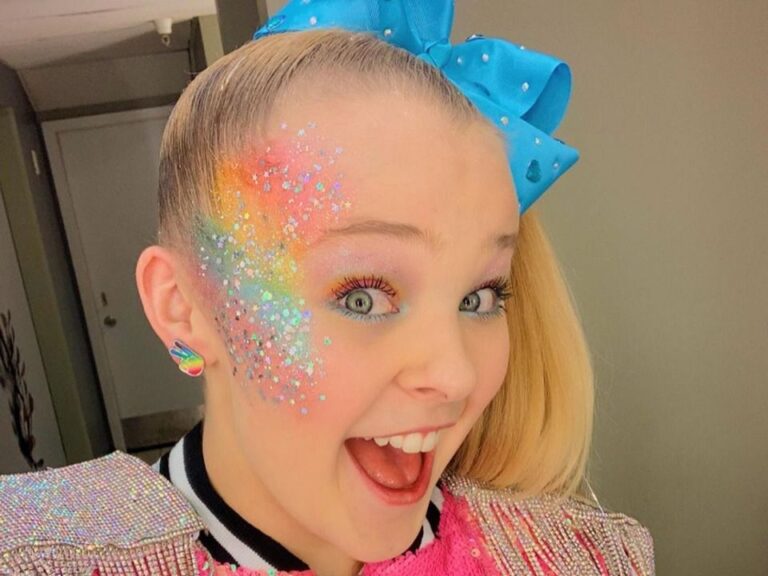 Jojo Siwa Net Worth, Age, Career, Relationships, Bio and Facts - World-Wire