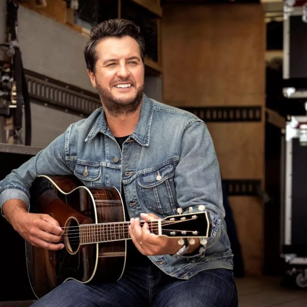 Luke Bryan Age - How Old is Luke Bryan? - World-Wire