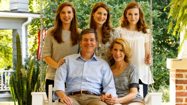 Roy Cooper - Bio, Age, Wife, Net Worth, Education - World-Wire