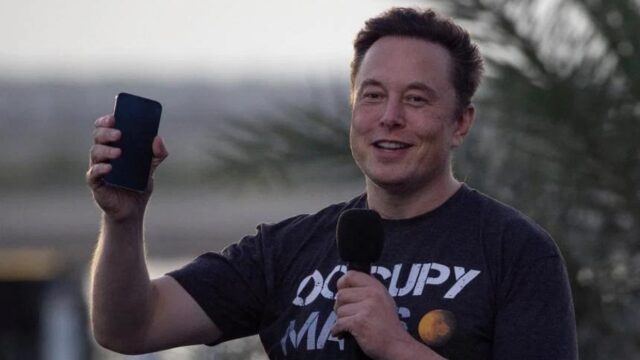 What Phone Does Elon Musk Use? - World-Wire